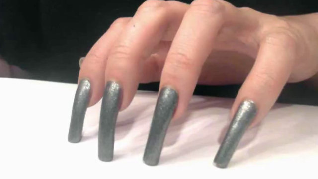 LongNailsQueen video 2 - Nailslong.com